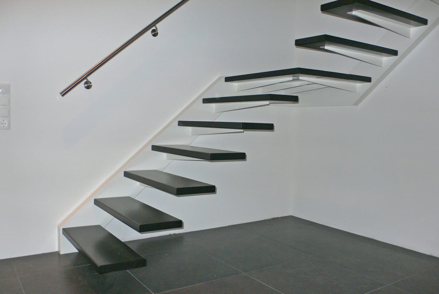 Zwevende trappen | Minimalistisch en een echte eyecatcher!